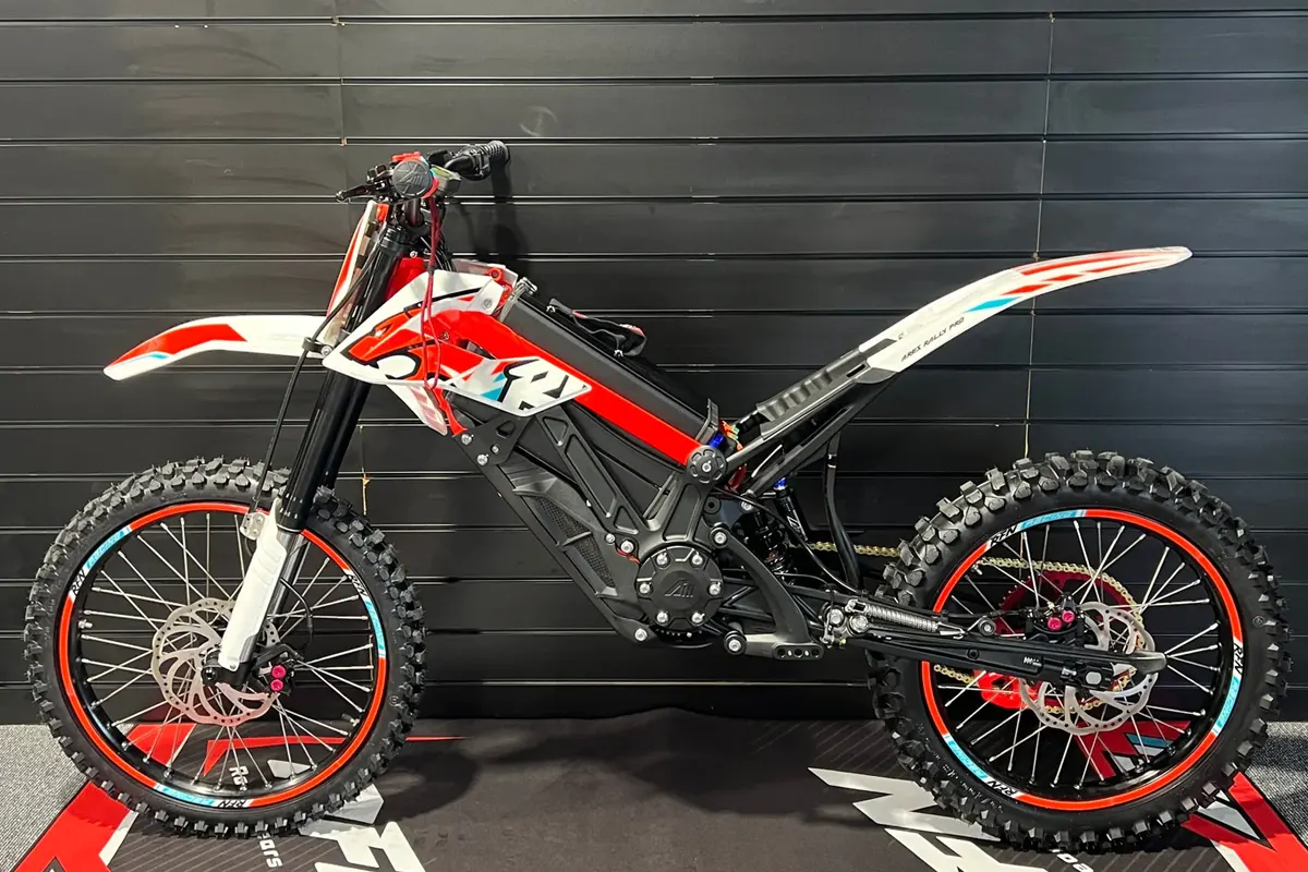 Top 9 elektrische crossmotoren voor onverharde paden die je nu kunt kopen